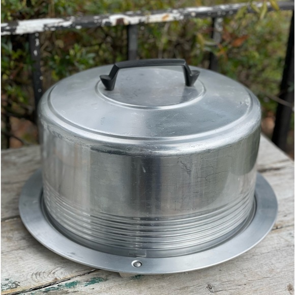 Regal | Dining | Vintage Regal Aluminum Covered Cake Pan | Poshmark
